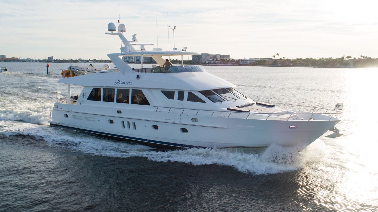 Cintax yacht (Hargrave Custom Yachts, 25.6m, 2010)